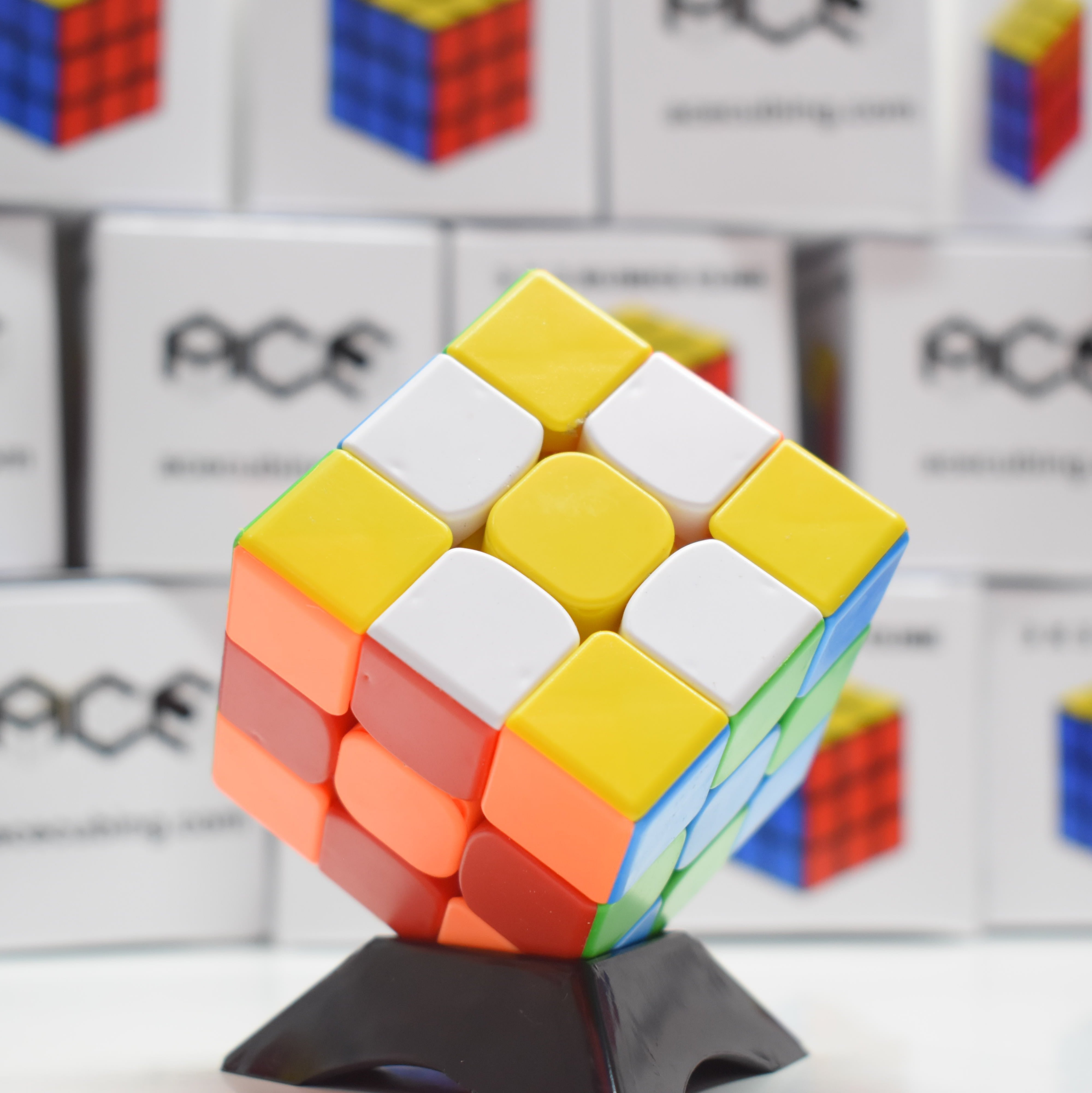 Learn to Solve the Rubik’s Cube Easily | AceCubing | Award-Winning